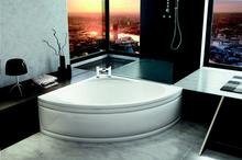 Synergy Laguna Corner Bath 1350 x 1350